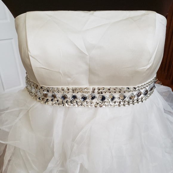 light in the box | Dresses | White Layered Jeweled Dress | Poshmark